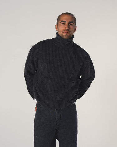 FW25 in studio – Every Other Thursday